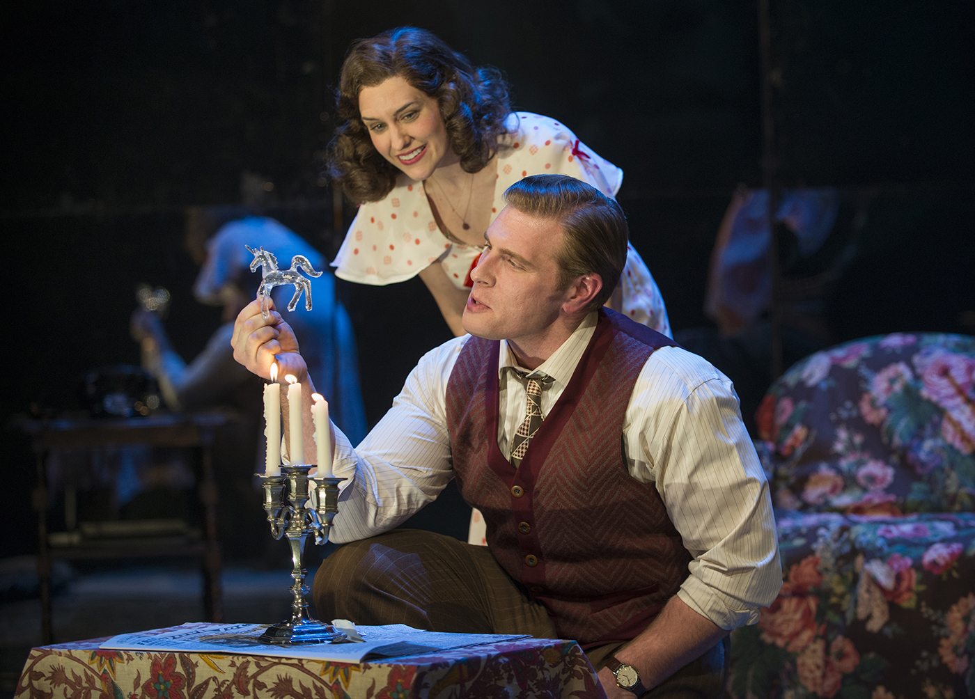 Milwaukee Rep's 'Glass Menagerie' shows power - Theatre Criticism